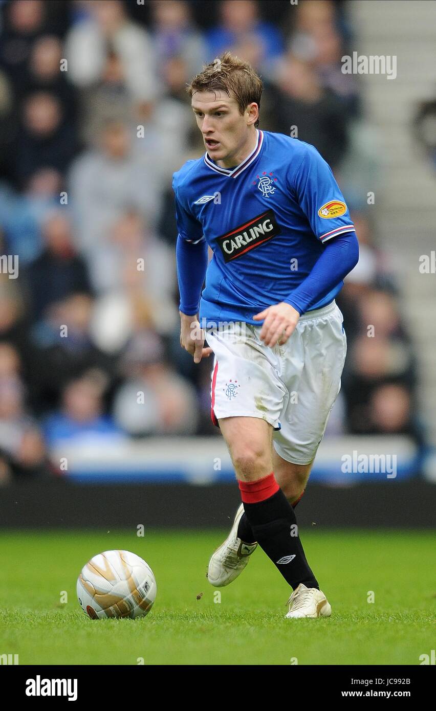 STEVEN DAVIS GLASGOW RANGERS FC IBROX STADIUM GLASGOW SCOTLAND 14 ...