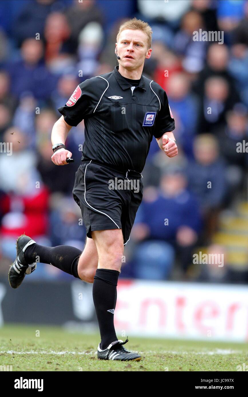 Mike jones hi-res stock photography and images - Alamy