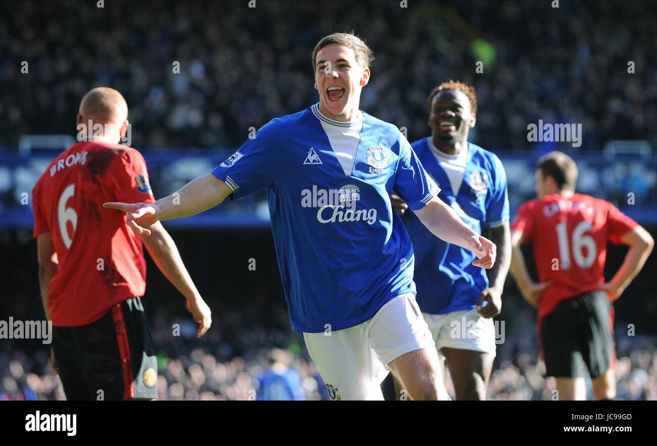 DAN GOSLING CELEBRATES GOAL EVERTON V MANCHESTER UTD GOODISON EVERTON ...