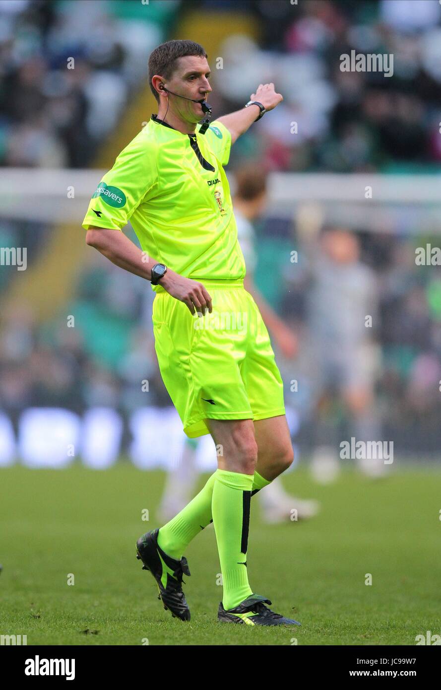 CRAIG THOMSON SCOTTISH FOOTBALL REFEREE CELTIC PARK GLASGOW SCOTLAND 20 ...
