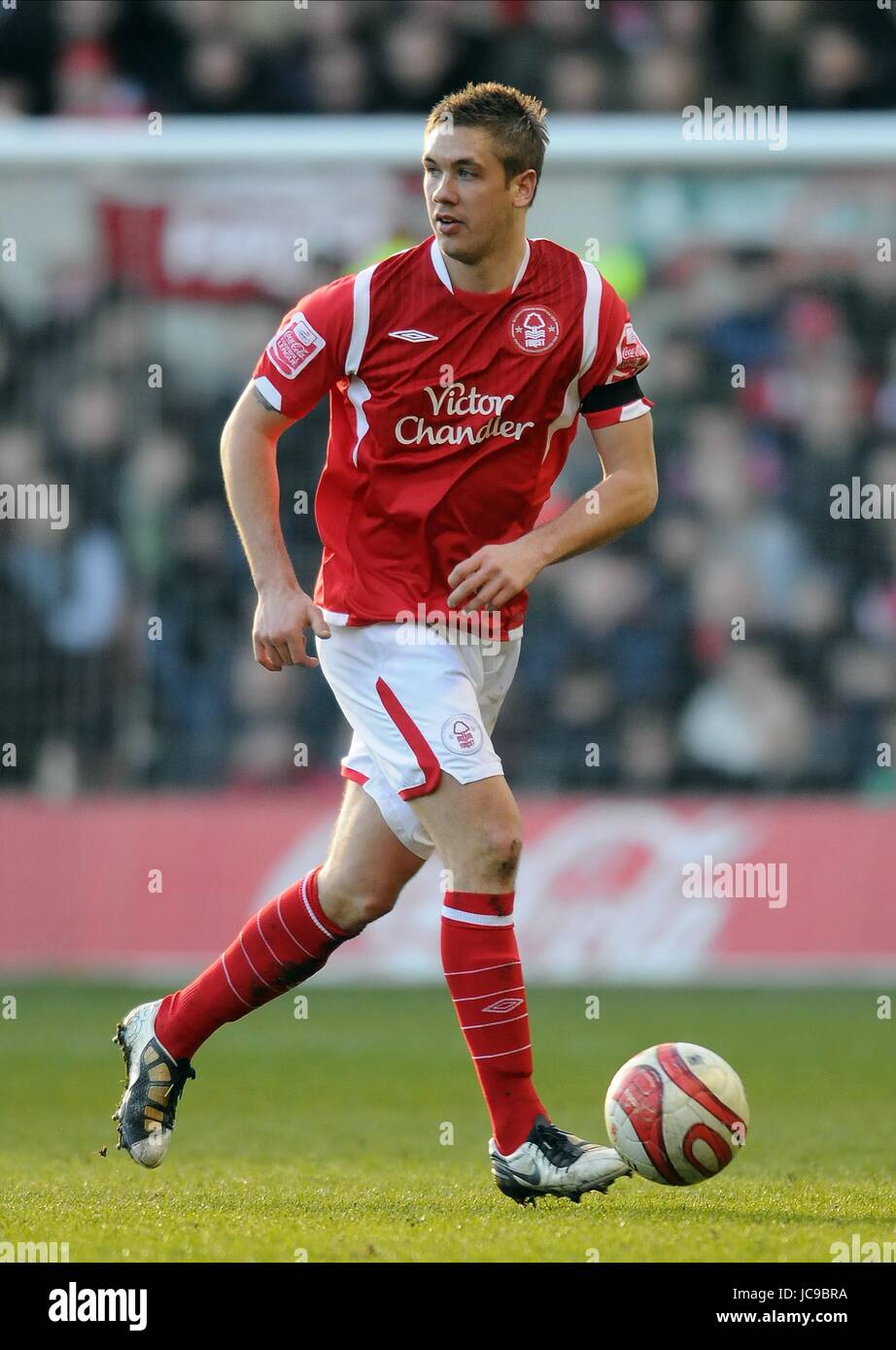 LUKE CHAMBERS NOTTINGHAM FOREST FC TRENT BRIDGE NOTTINGHAM ENGLAND 06 ...