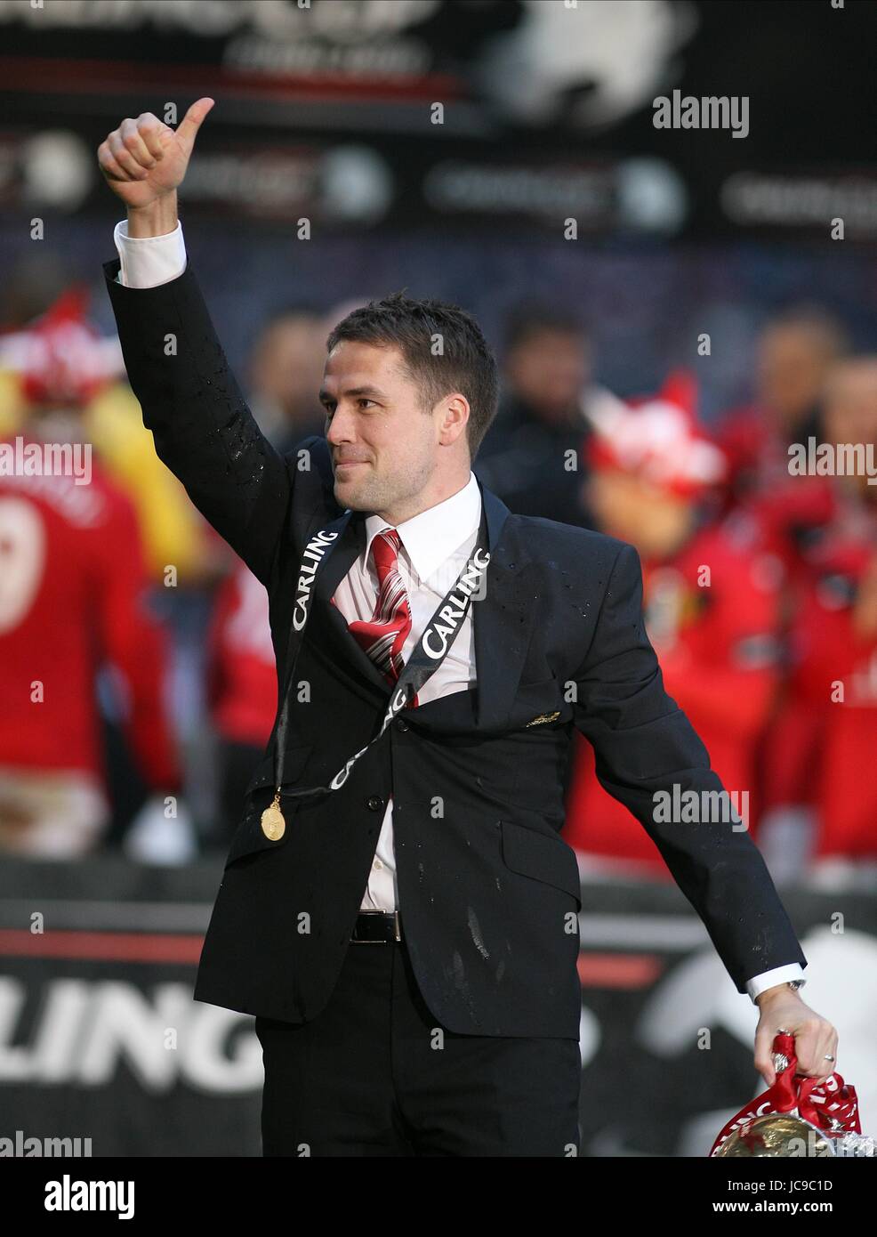 Michael owen manchester united goal hi-res stock photography and images ...