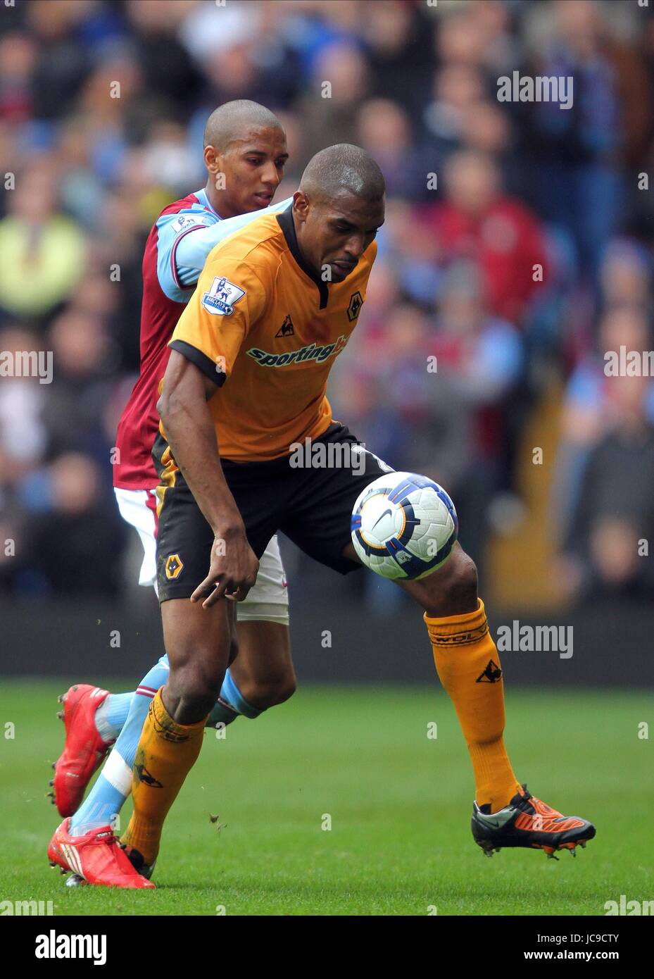 RONALD ZUBAR WOLVERHAMPTON WANDERERS FC VILLA PARK BIRMINGHAM ENGLAND ...