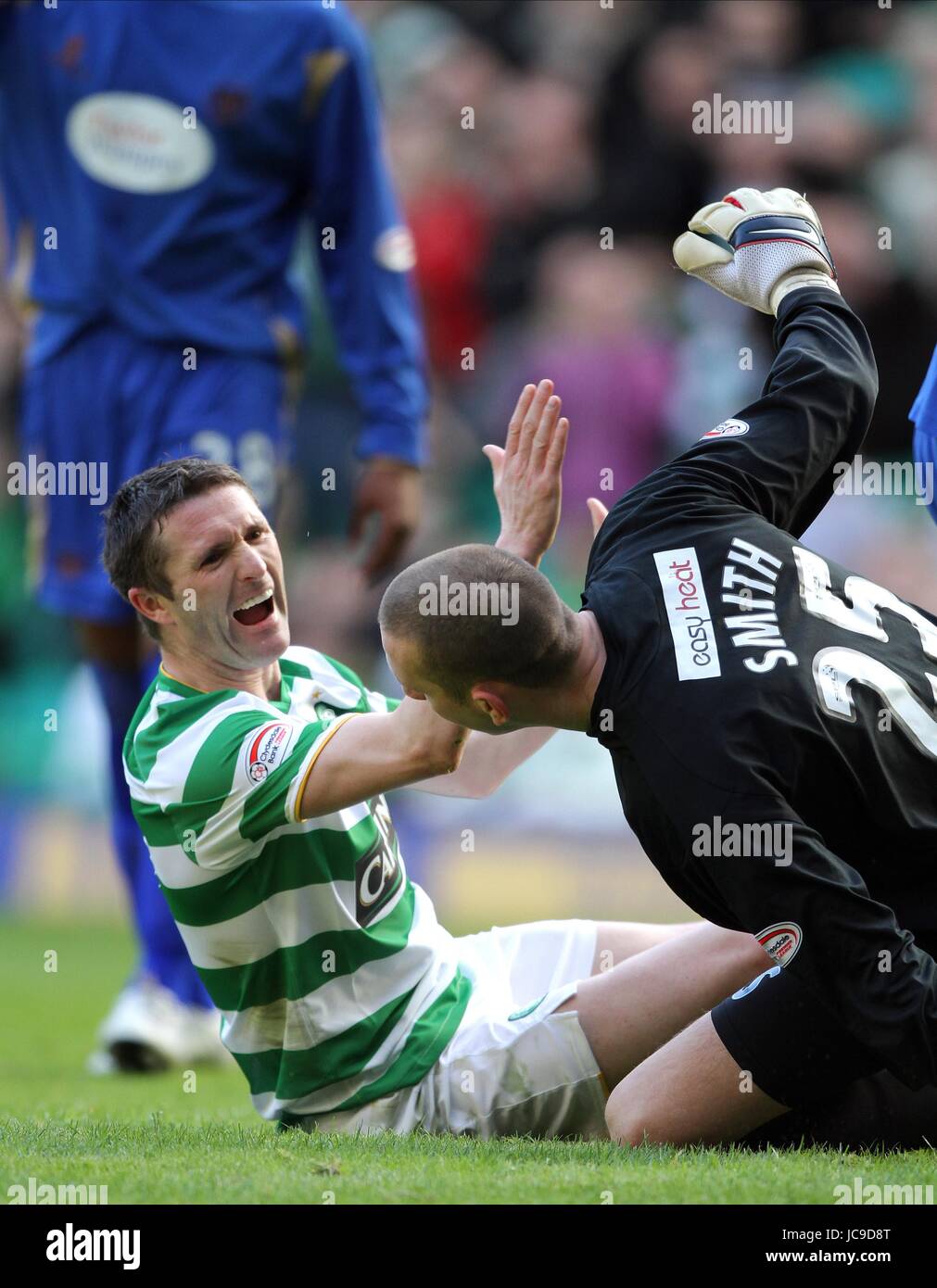 ROBBIE KEANE & GRAEME SMITH CELTIC V ST.JOHNSTONE CELTIC PARK GLASGOW ...