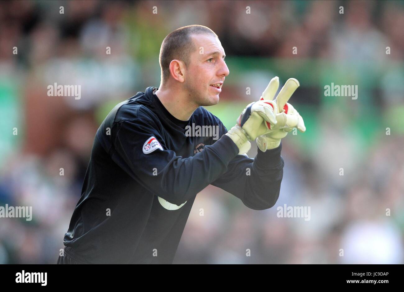 GRAEME SMITH ST.JOHNSTONE FC CELTIC PARK GLASGOW SCOTLAND 20 March 2010 ...