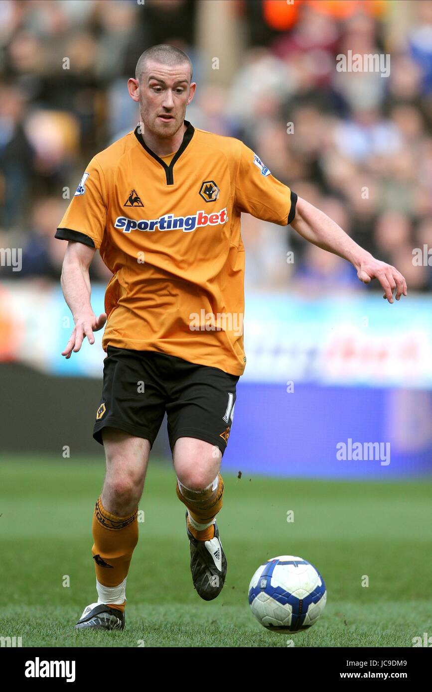 DAVID JONES WOLVERHAMPTON WANDERERS FC MOLINEUX STADIUM WOLVERHAMPTON ...