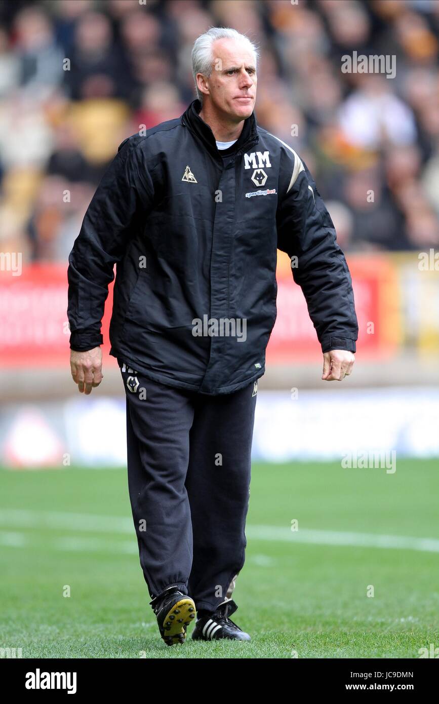 MICK MCCARTHY WOLVES MANAGER MOLINEUX STADIUM WOLVERHAMPTON ENGLAND 27 ...