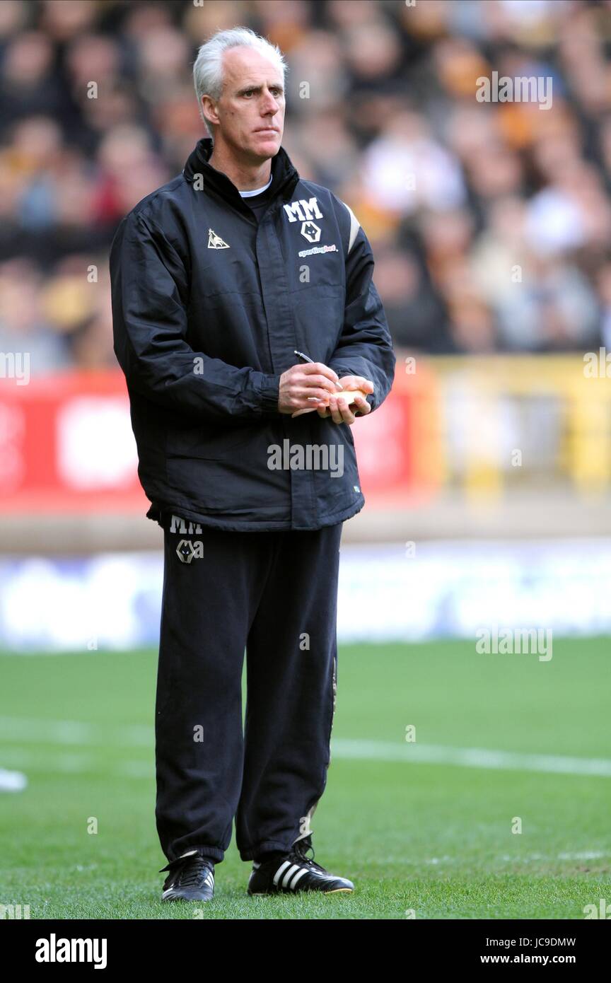 MICK MCCARTHY WOLVES MANAGER MOLINEUX STADIUM WOLVERHAMPTON ENGLAND 27 ...