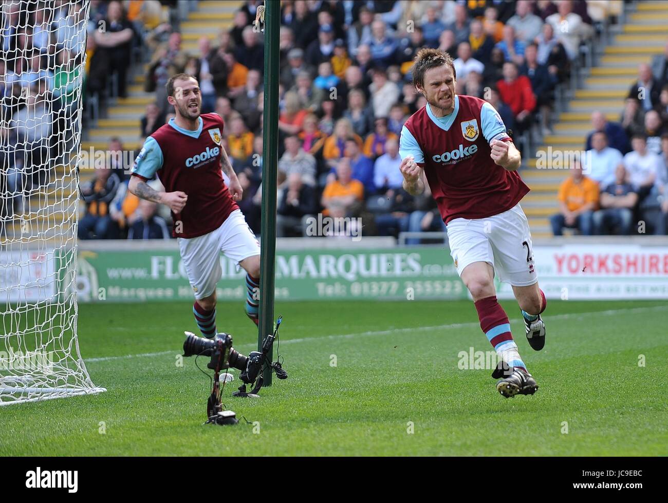 S FLETCHER & GRAHAM ALEXANDER HULL CITY V BURNLEY KC STADIUM HULL ...