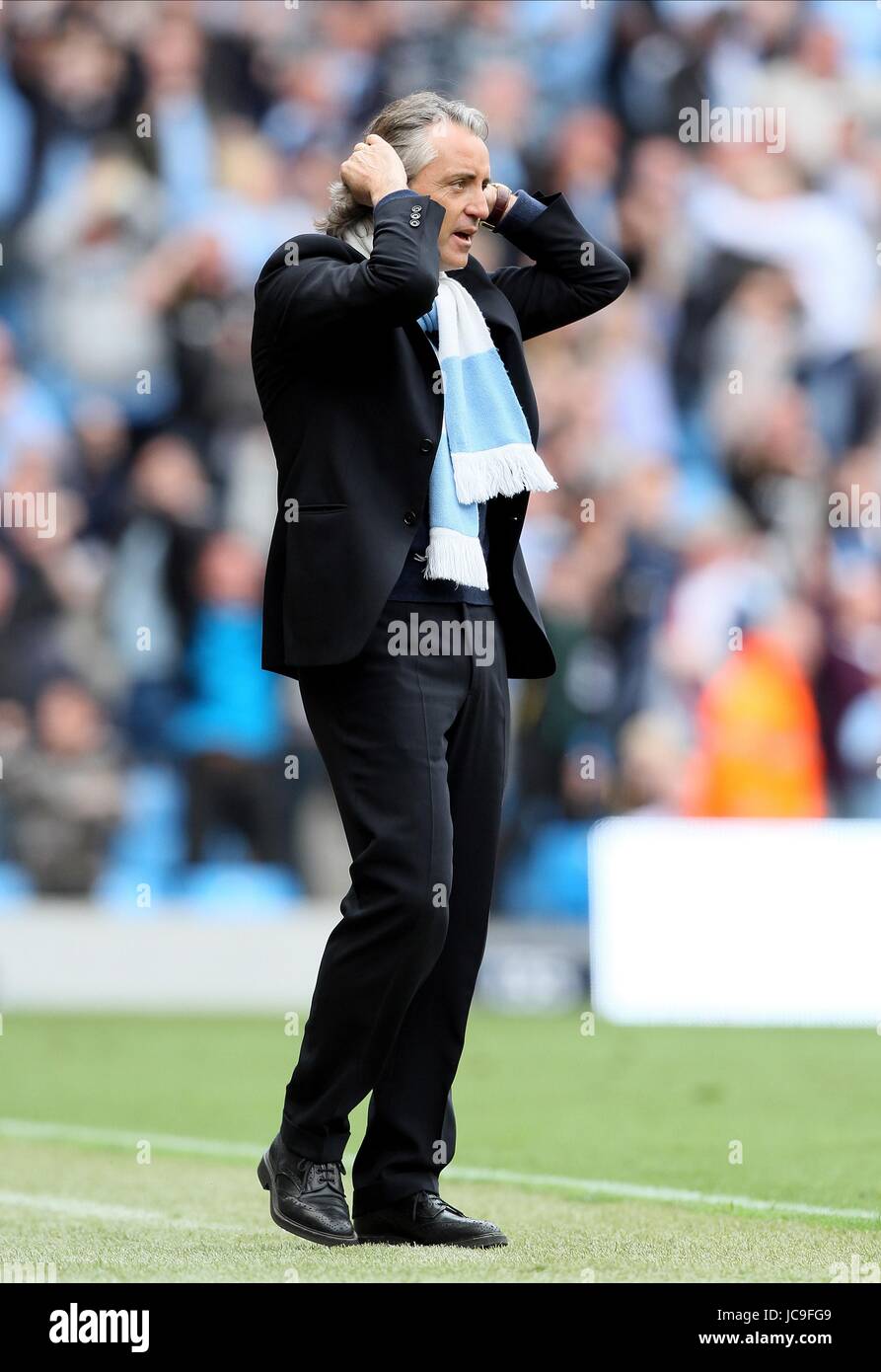 ROBERTO MANCINI MANCHESTER CITY FC MANAGER MANCHESTER CITY FC MANAGER ...
