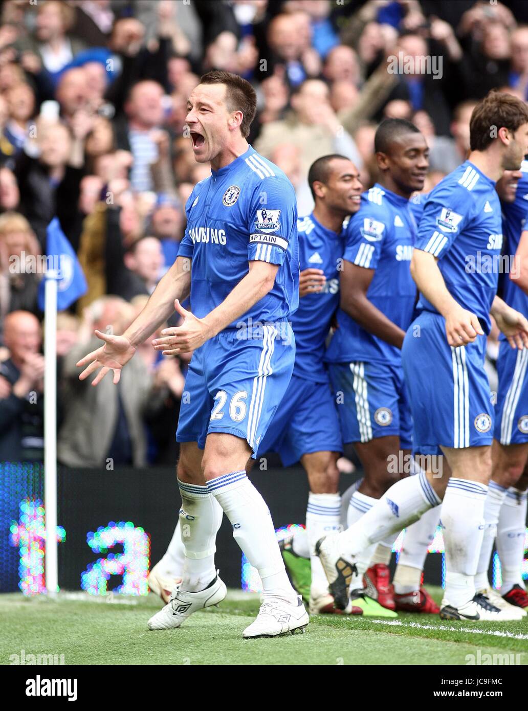 JOHN TERRY CELEBRATES CHELSEA V WIGAN STAMFORD BRIDGE LONDON ENGLAND 09 ...