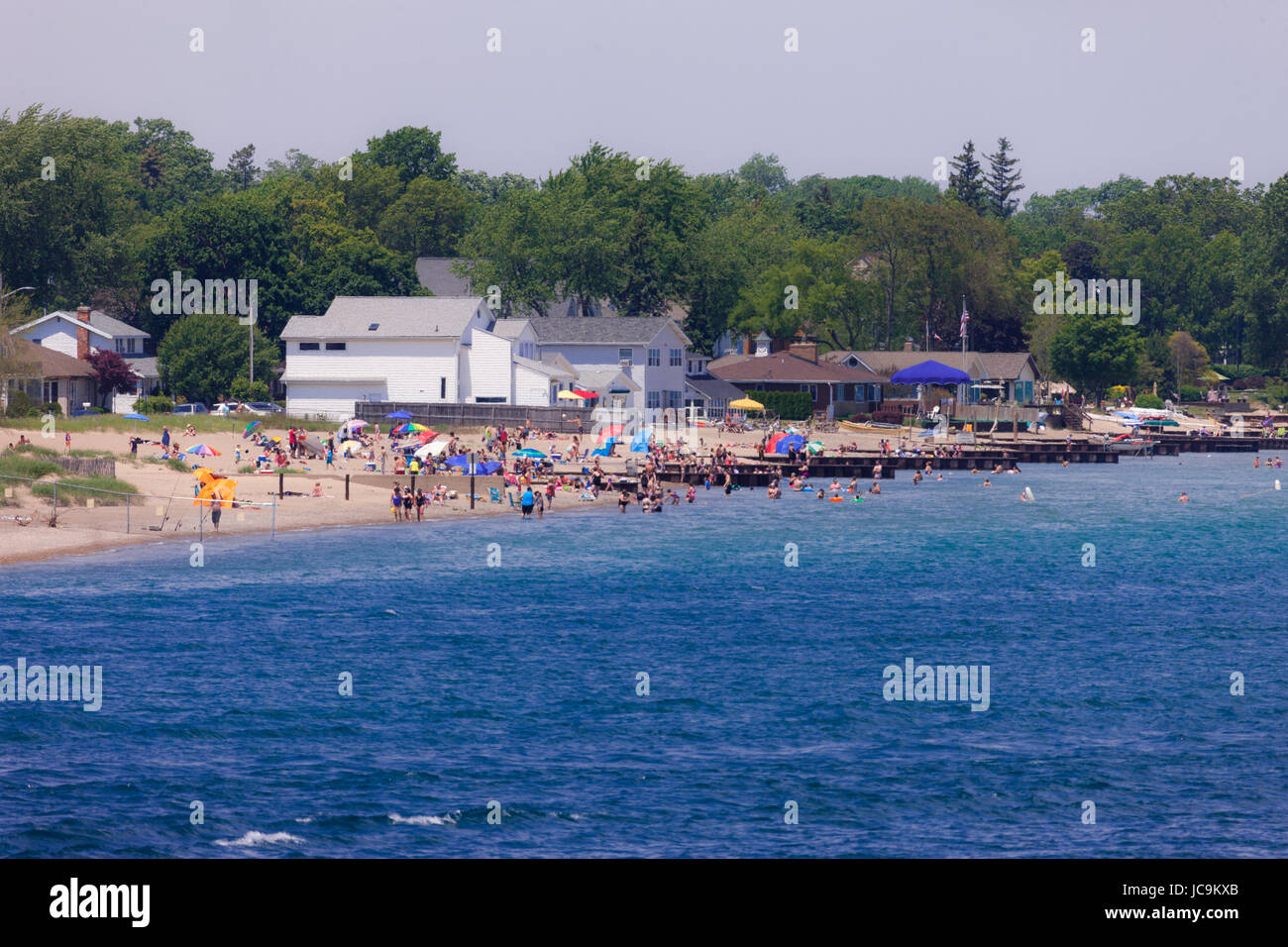 summer crowds at the beach Stock Photo - Alamy