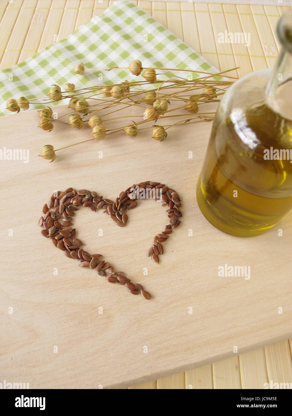 vegetable oil edible oil Stock Photo - Alamy