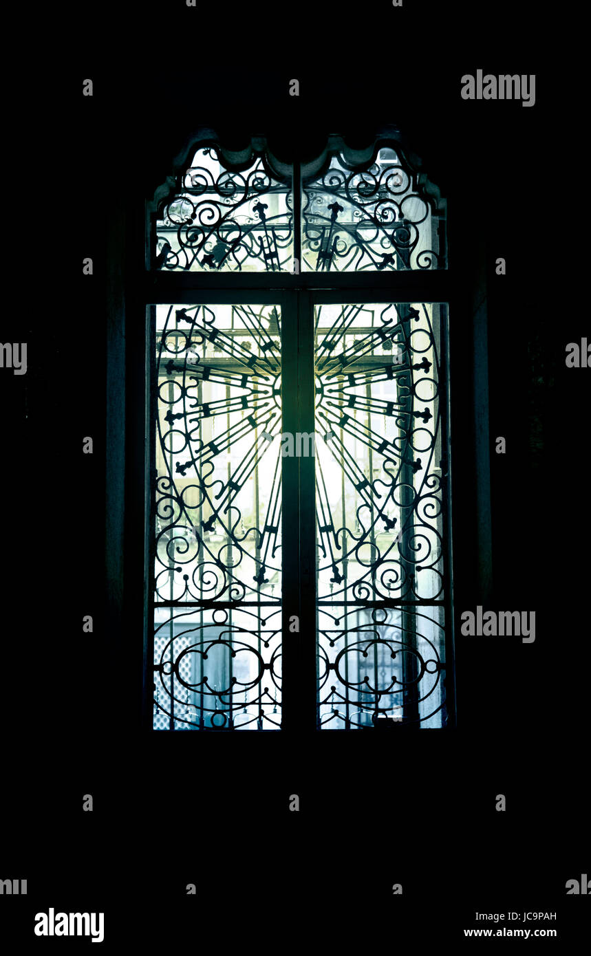 Wrought iron window grill hi-res stock photography and images - Alamy