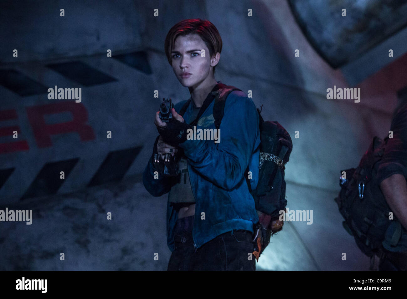 RESIDENT EVIL: THE FINAL CHAPTER (2016) RUBY ROSE PAUL W S ANDERSON ...