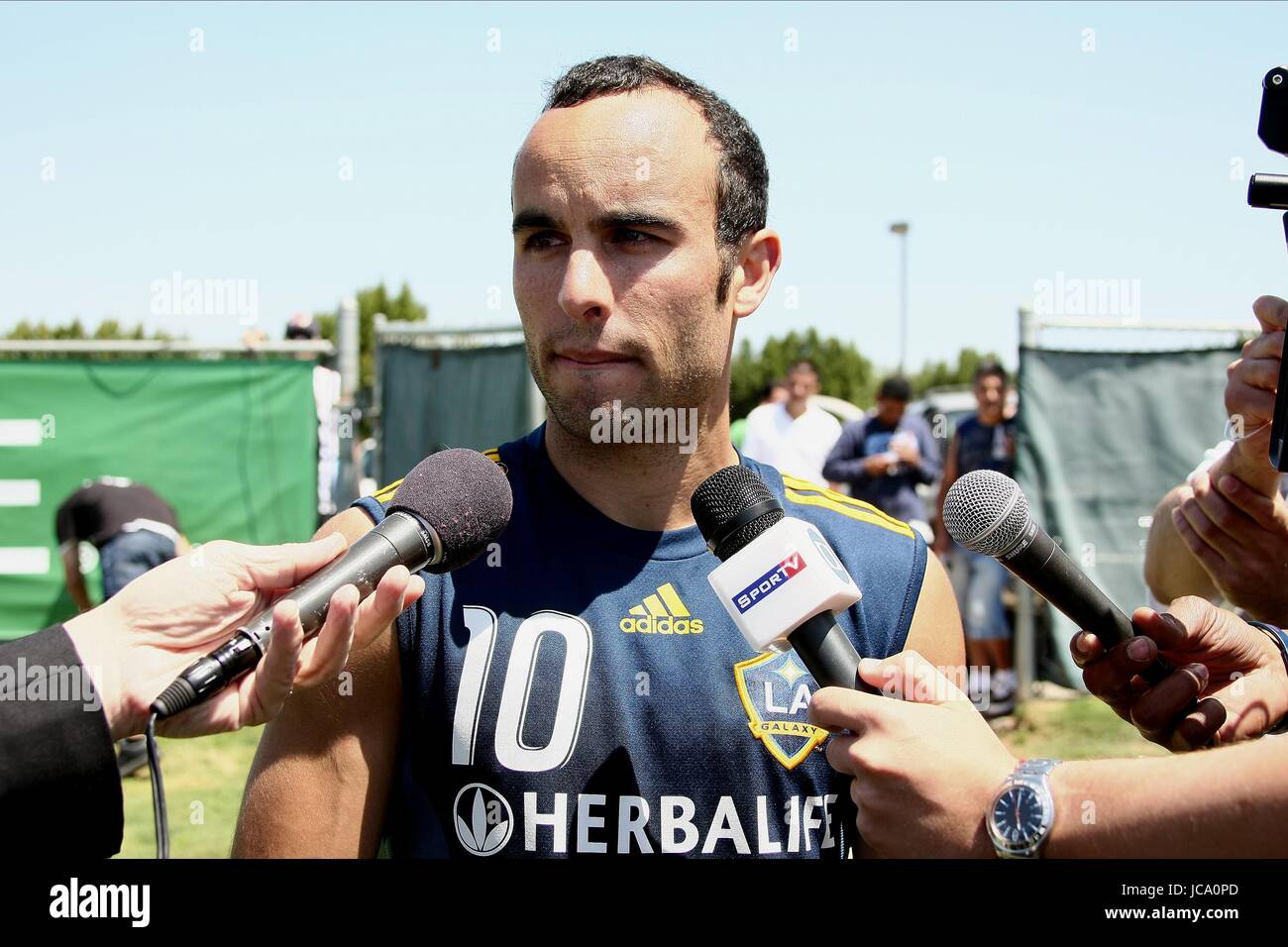 Landon donovan la galaxy celebrates hi-res stock photography and images ...