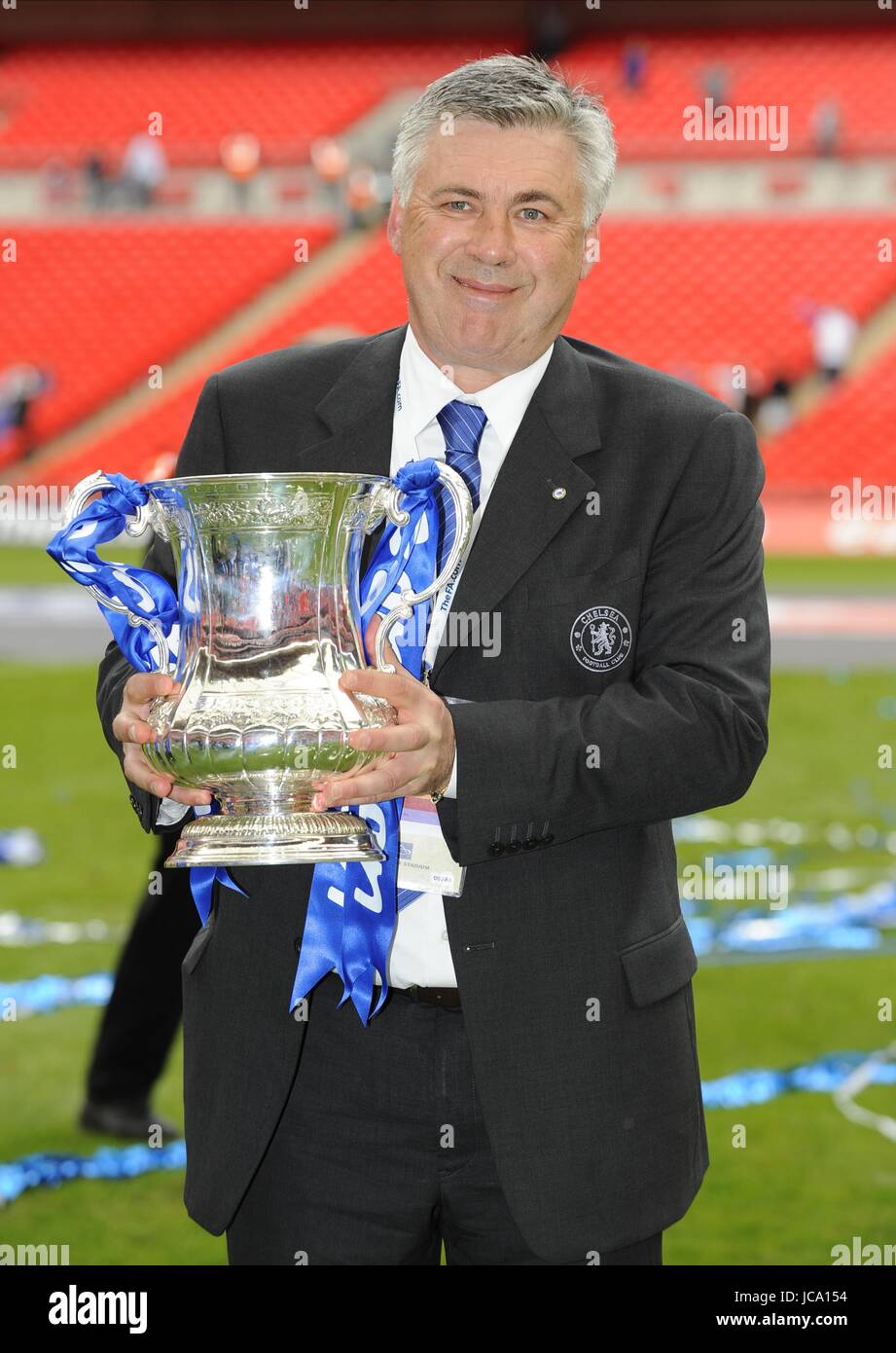 CARLO ANCELOTTI HOLDS THE FA C CHELSEA FC MANAGER WEMBLEY STADIUM ...