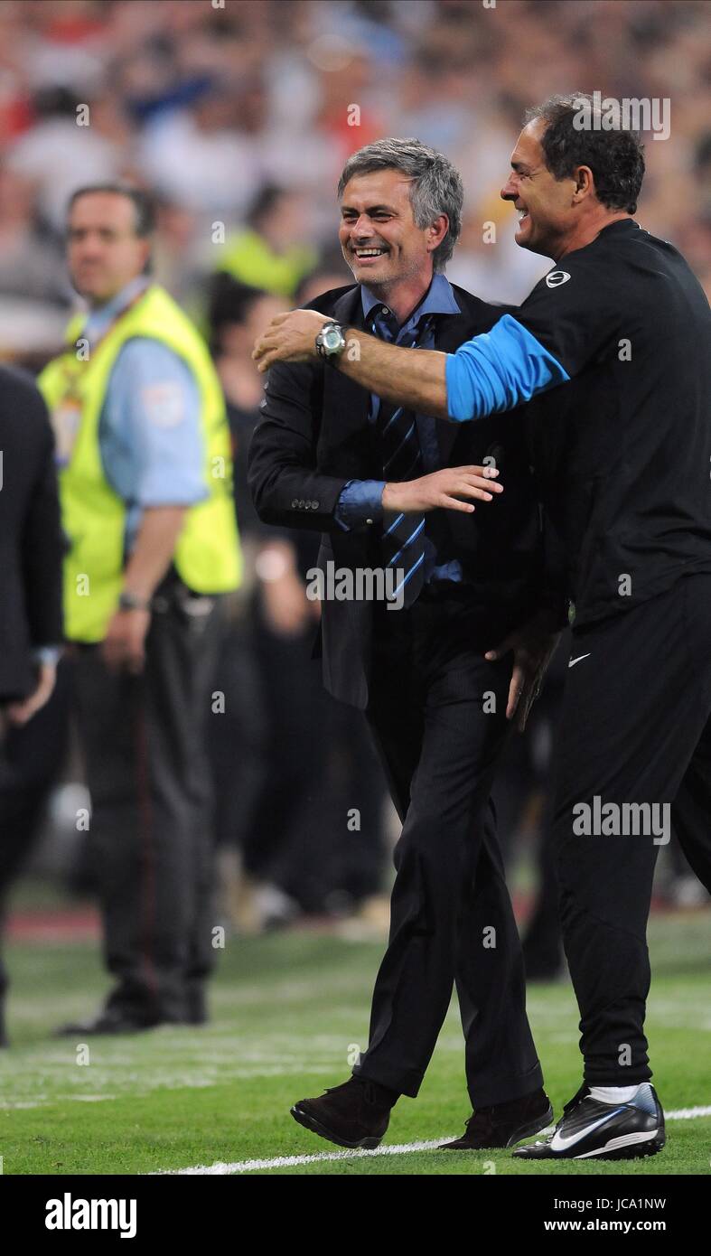 Sunderland goalkeeper coach hi-res stock photography and images - Alamy