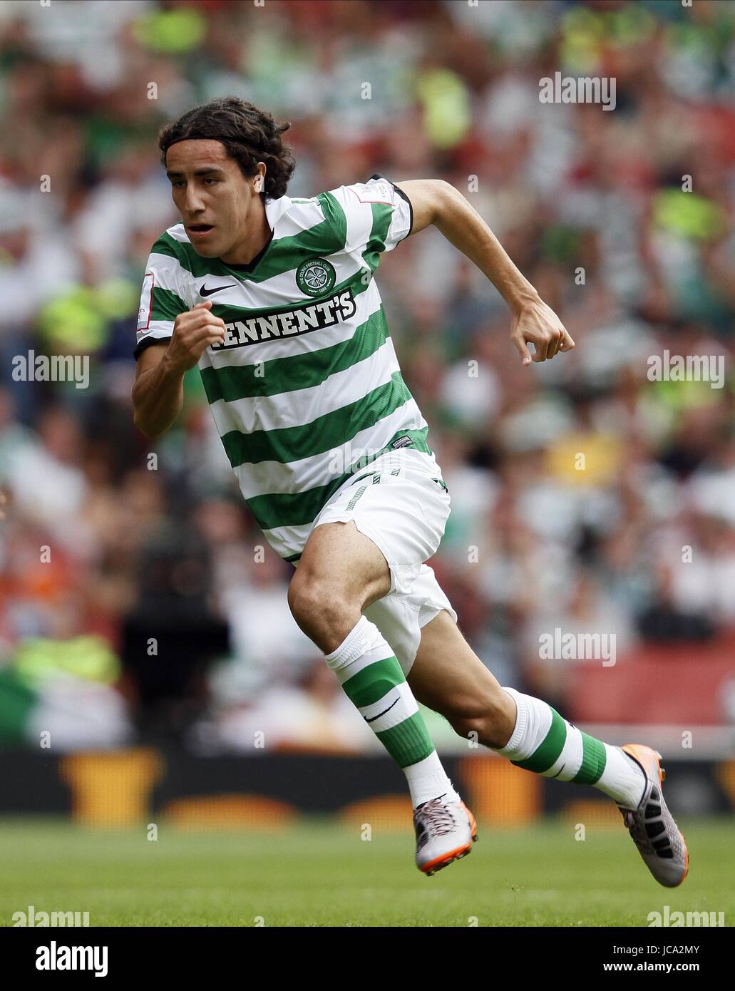 EFRAIN JUAREZ GLASGOW CELTIC FC GLASGOW CELTIC FC EMIRATES STADIUM ...