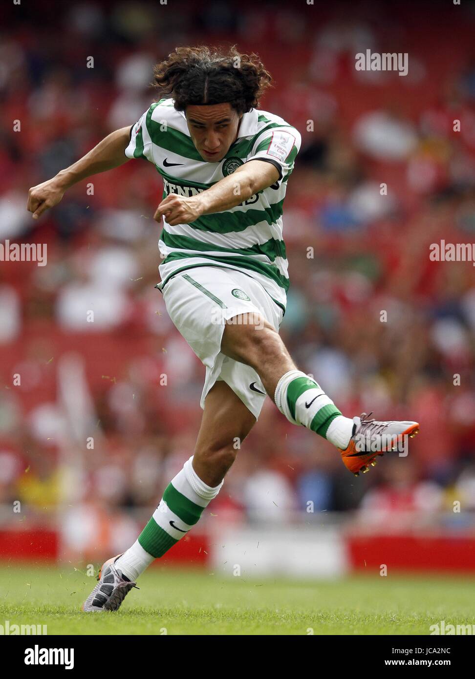 EFRAIN JUAREZ GLASGOW CELTIC FC GLASGOW CELTIC FC EMIRATES STADIUM ...