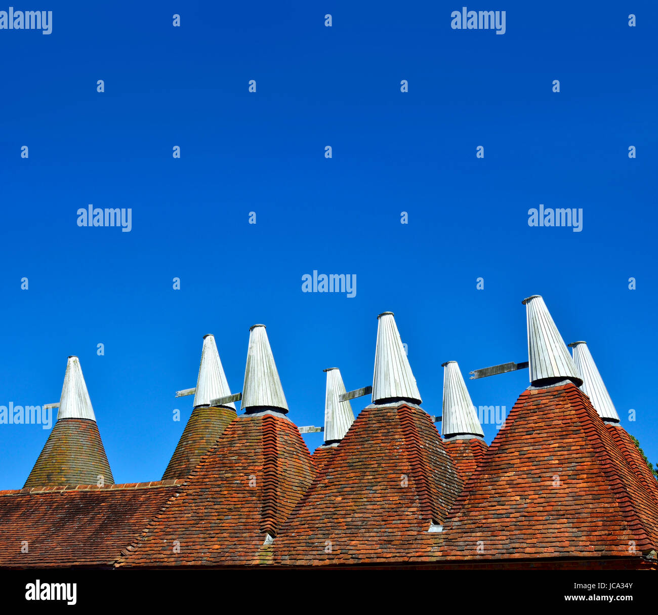 Hop kilns hi-res stock photography and images - Alamy