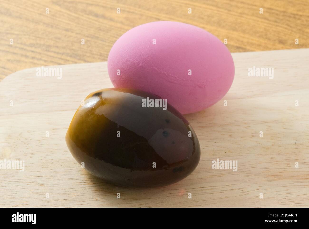 Pidan century egg hi-res stock photography and images - Alamy