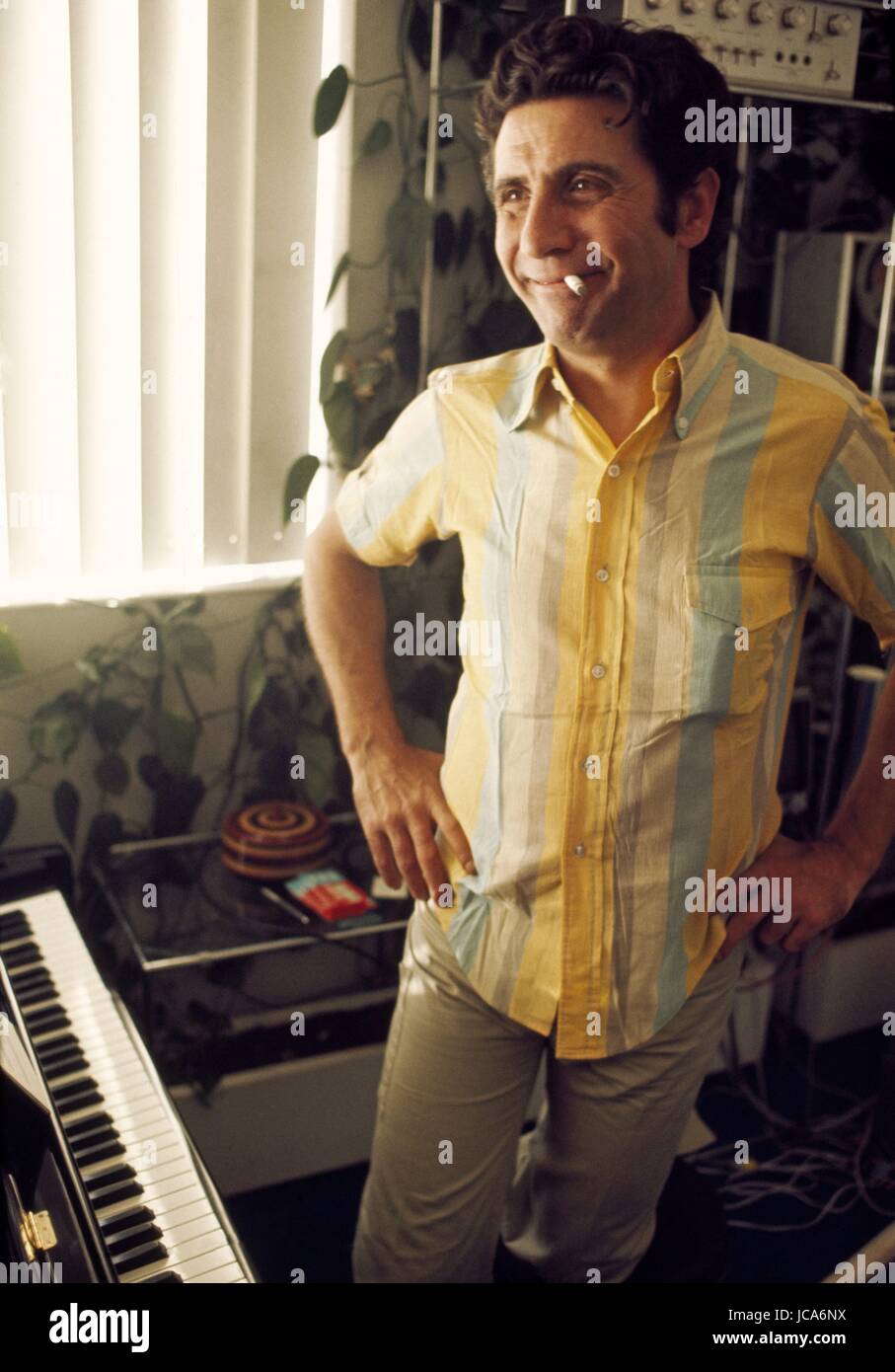 French singer Gilbert Bécaud at home in his apartment located 6-8 rue ...