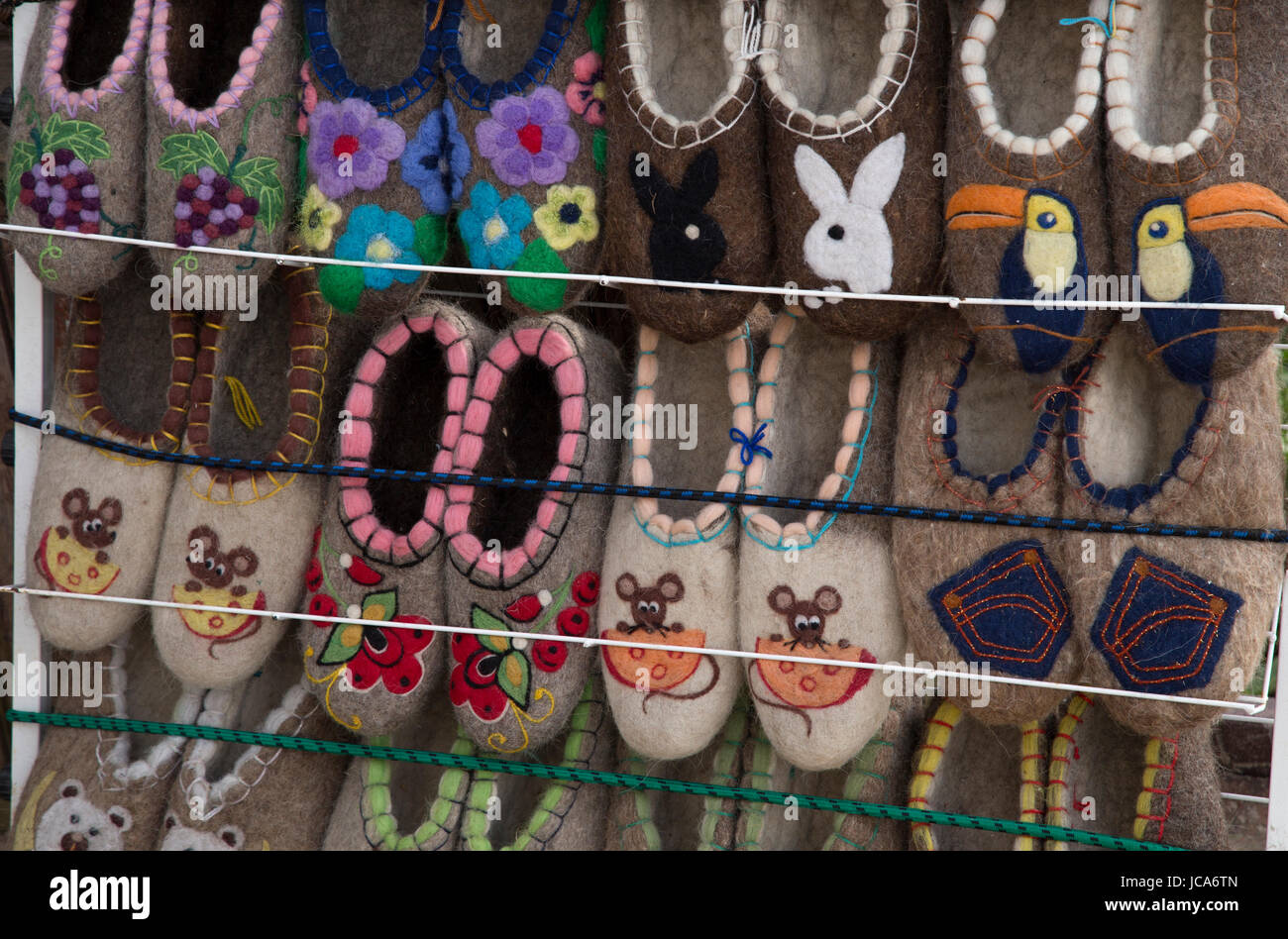 Knitting wool in market stall hi-res stock photography and images - Alamy