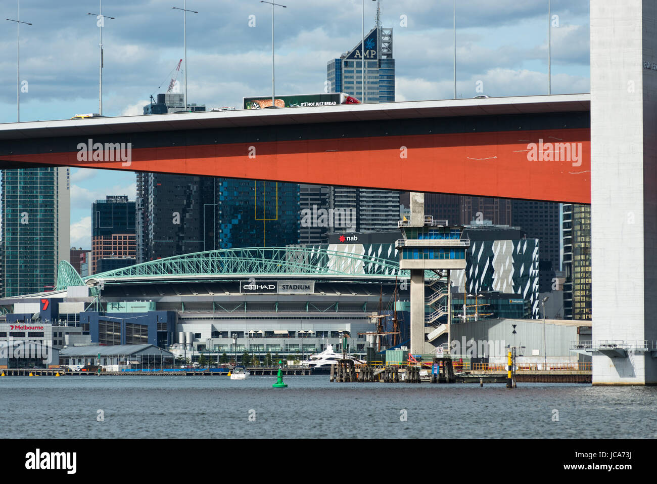 Bolte bridge over river Yarra, Melbourne, Victoria, Australia Stock ...