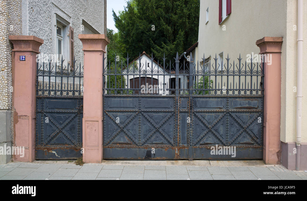 Rustin iron gates and stone pillars, Dorotheenstraße, Bad Homburg ...