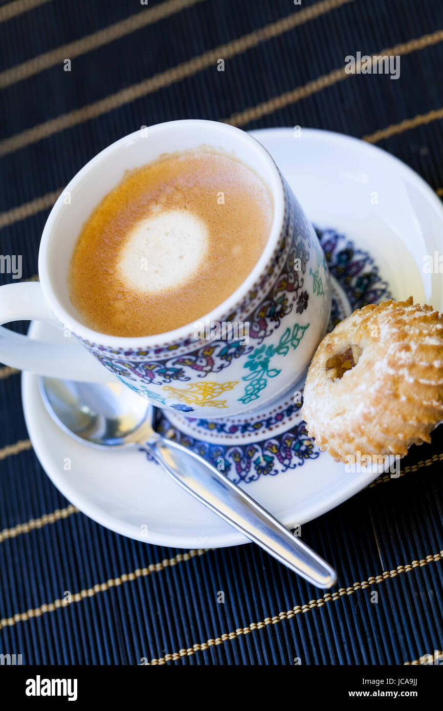 Tee cafeteria hi-res stock photography and images - Alamy