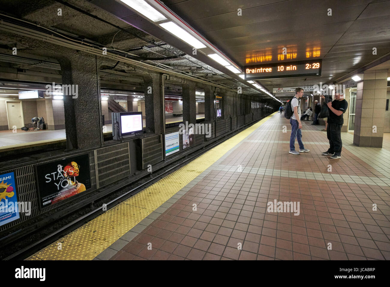 Boston south station hi-res stock photography and images - Alamy