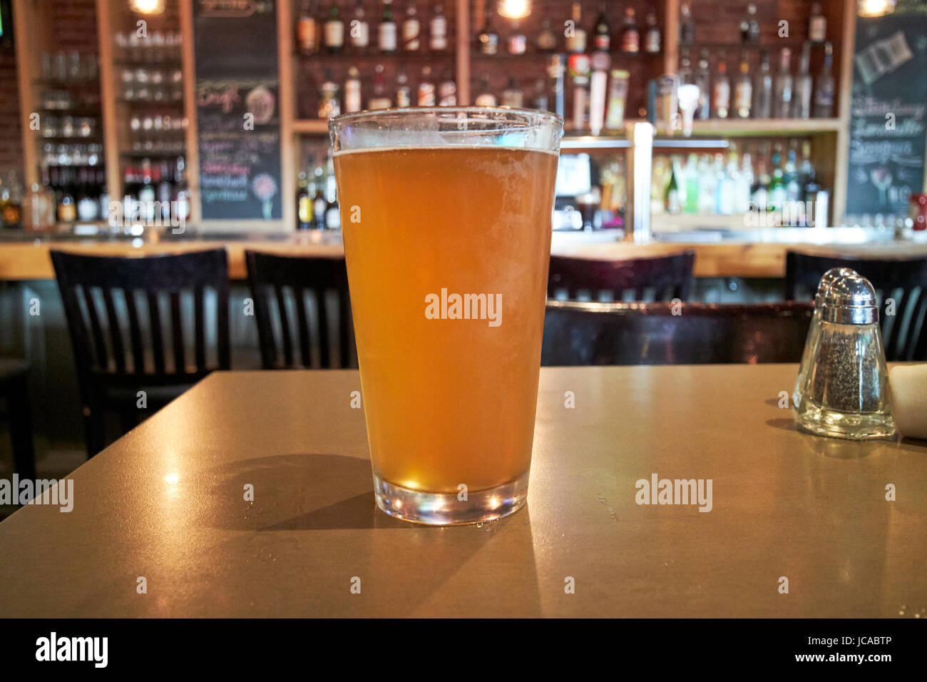 Craft beer in the usa hi-res stock photography and images - Alamy