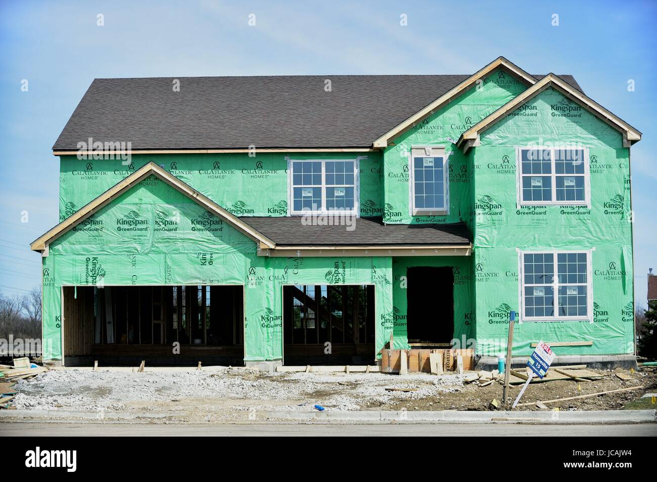 New unfinished family house hi-res stock photography and images - Alamy