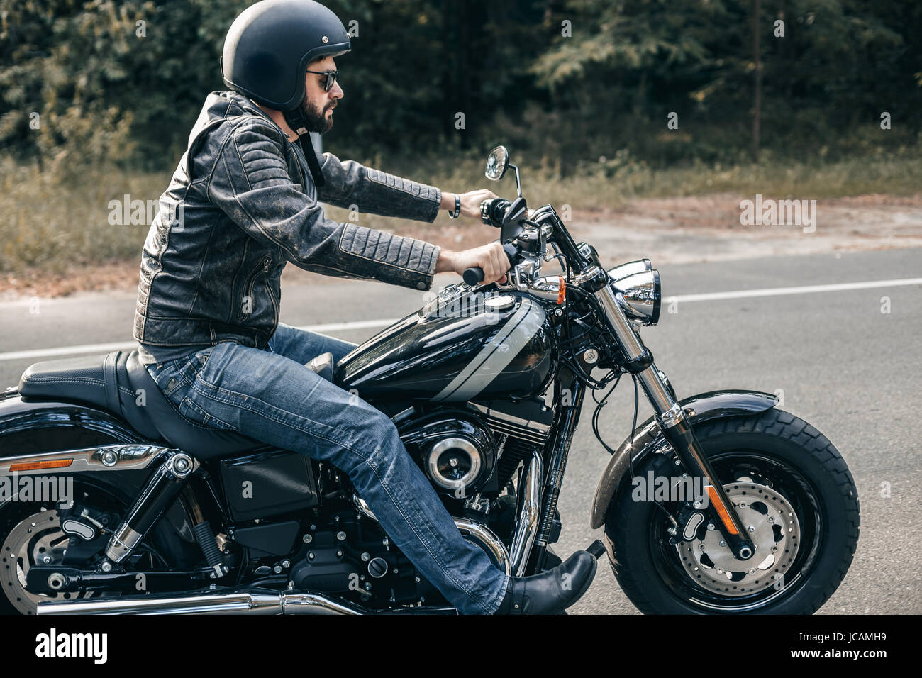 Moto outdoor hi-res stock photography and images - Alamy