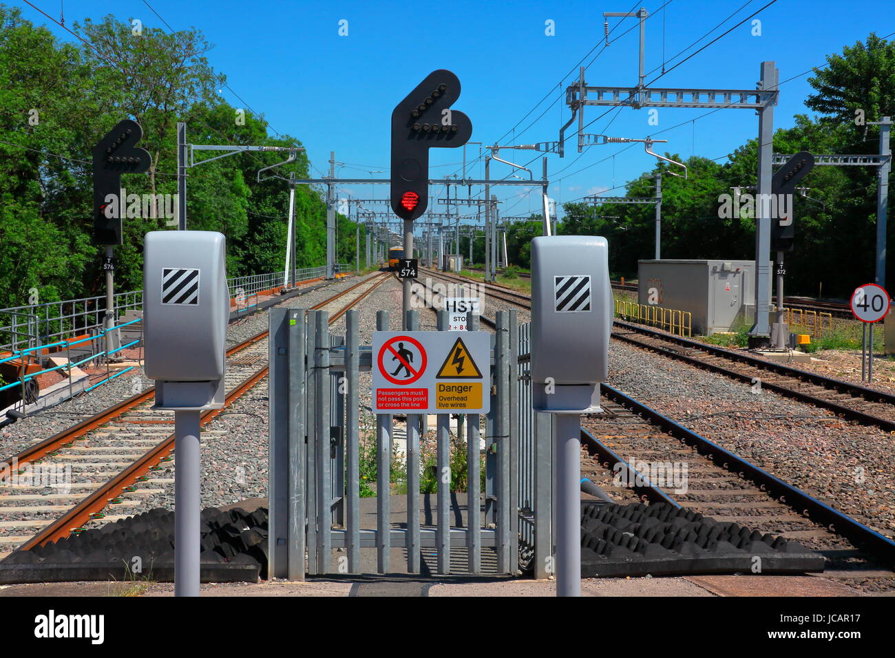 Looking up the relief line towards London with a departed train in view ...