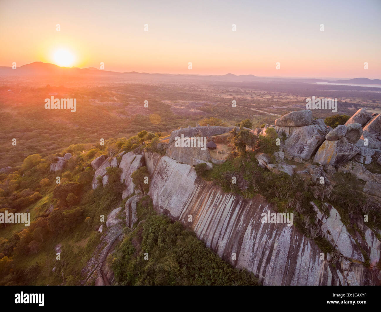 Zimbabwe ruins hill complex hi-res stock photography and images - Alamy