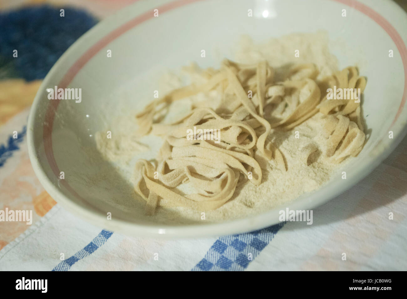 Cucina a mano hi-res stock photography and images - Alamy