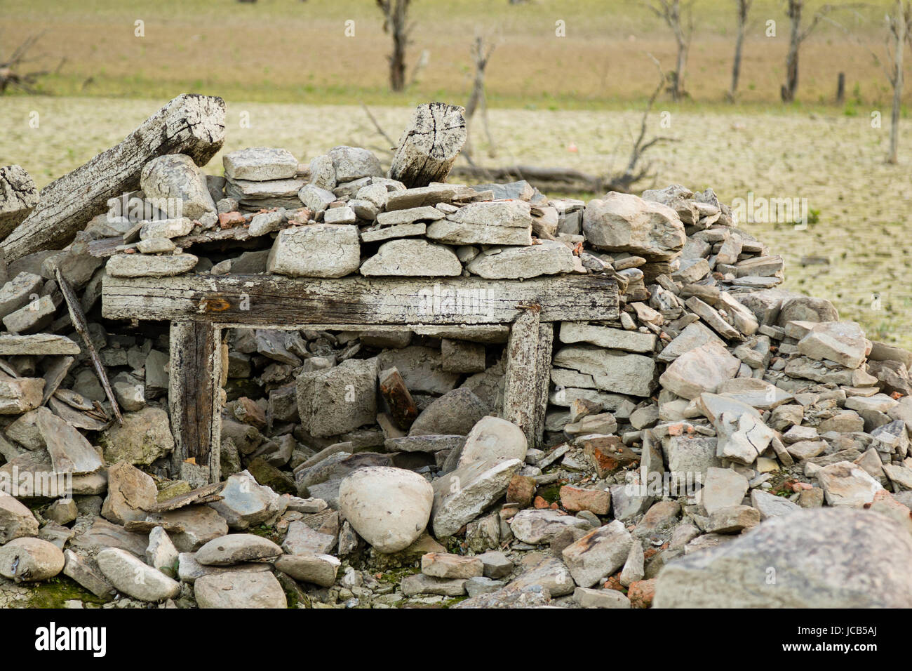 Water drought damaged stone hi-res stock photography and images - Alamy