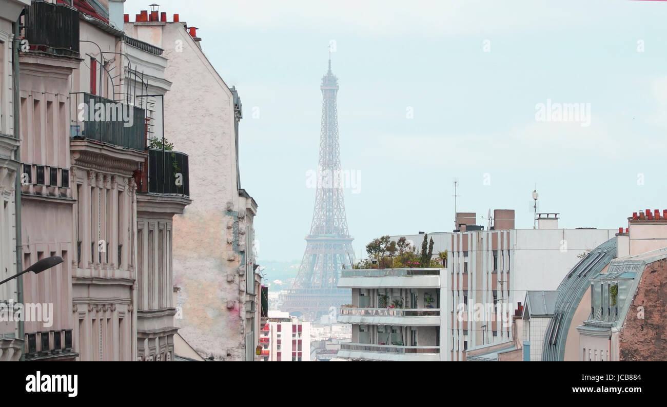 Paris france street scene real hi-res stock photography and images - Alamy