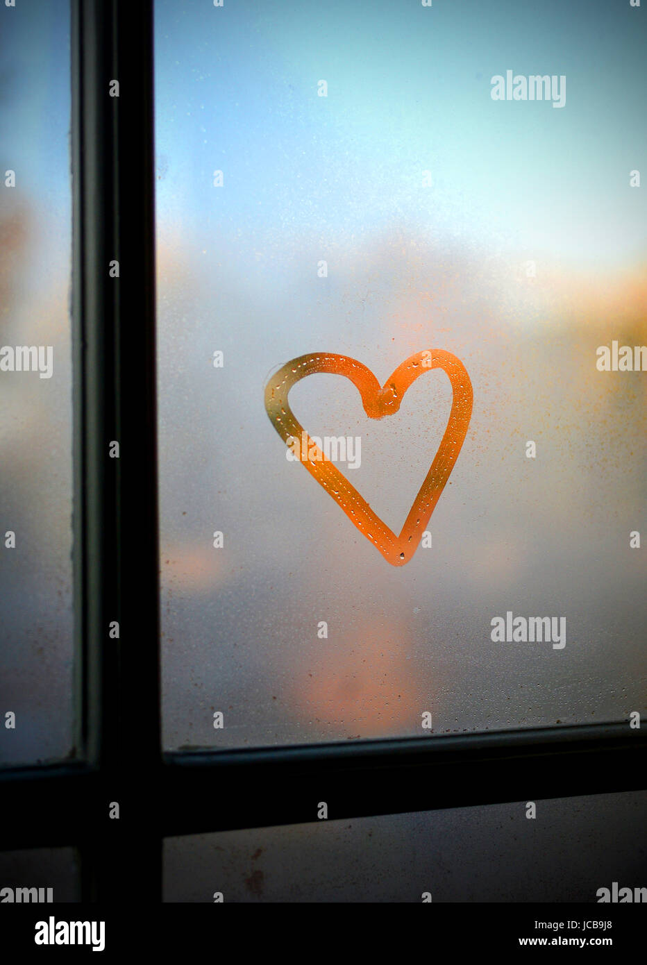Heart drawn on a foggy window Stock Photo - Alamy