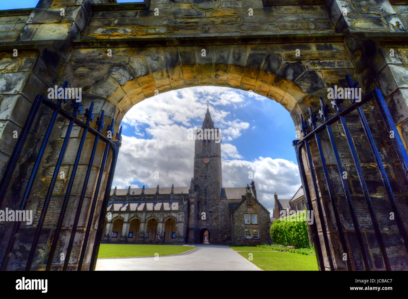 At st andrews university hi-res stock photography and images - Alamy