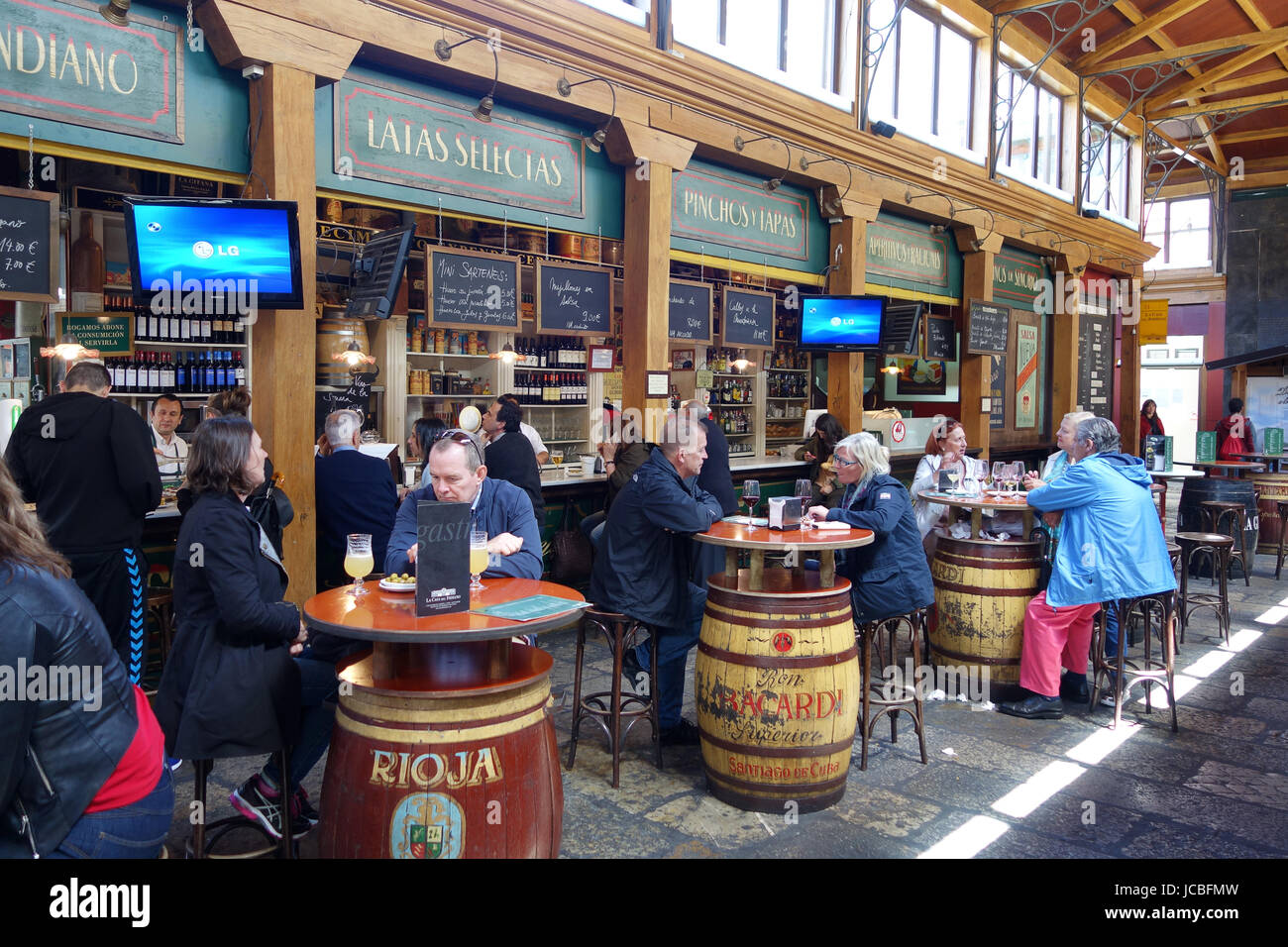 Mercado del este tapas bar hi-res stock photography and images - Alamy