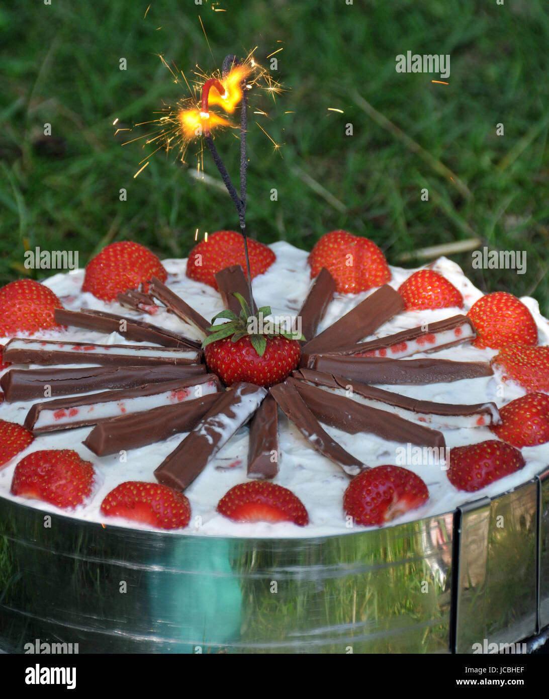 cake with sparkler Stock Photo - Alamy
