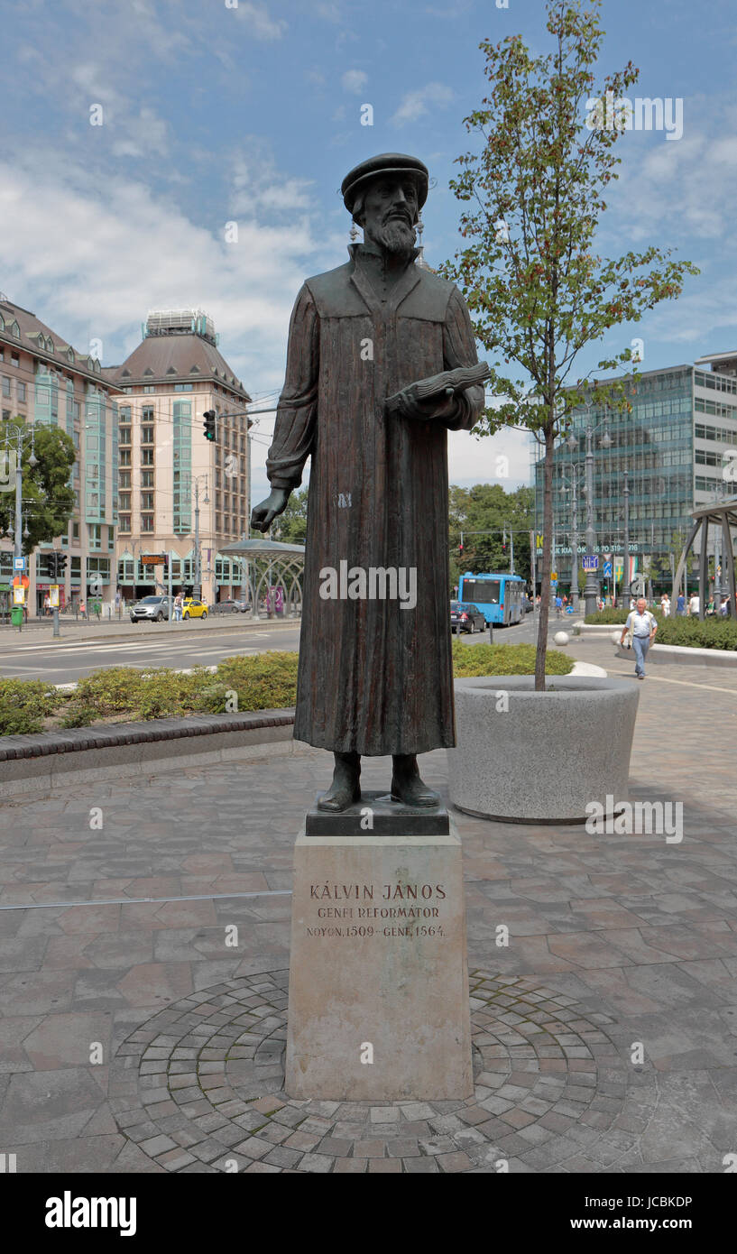 John calvin statue hi-res stock photography and images - Alamy