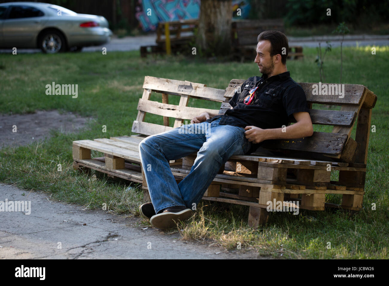Old man siting hi-res stock photography and images - Alamy