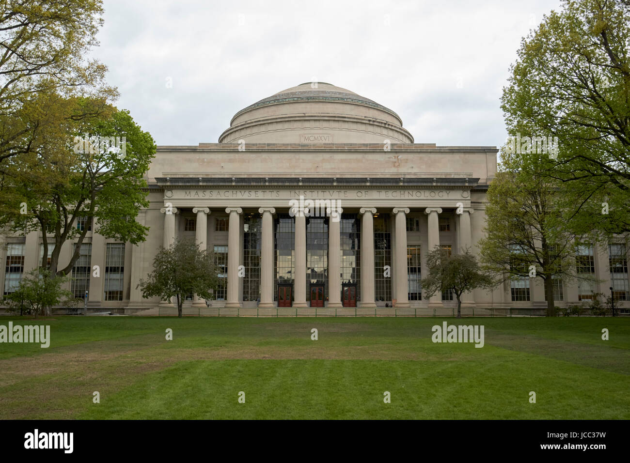 Great dome massachusetts institute technology hi-res stock photography ...