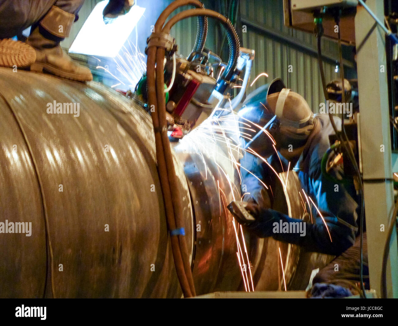 Butt welding underwater pipeline using automatic equipment. Mobile ...