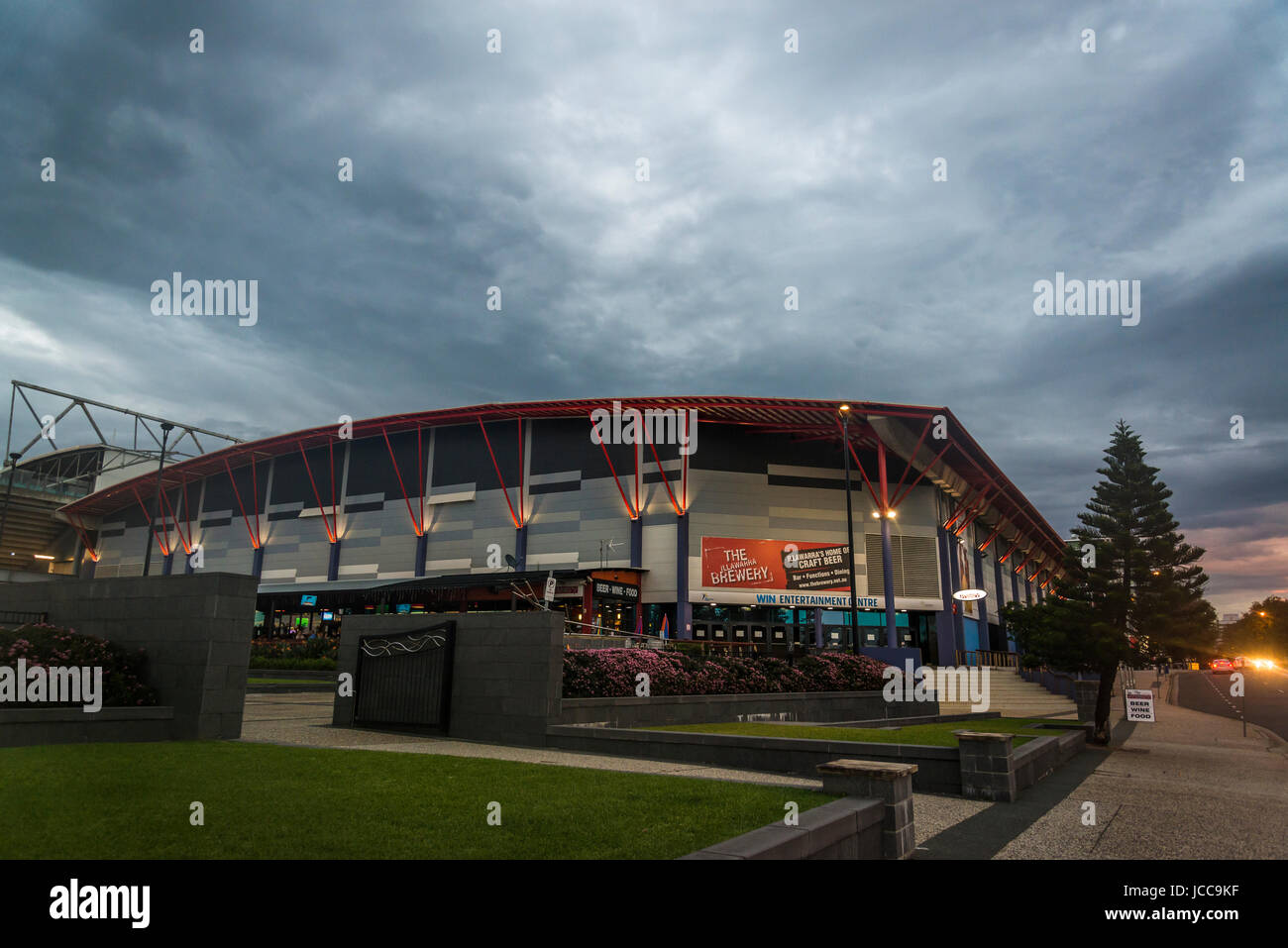 Sydney sports centre hi-res stock photography and images - Alamy