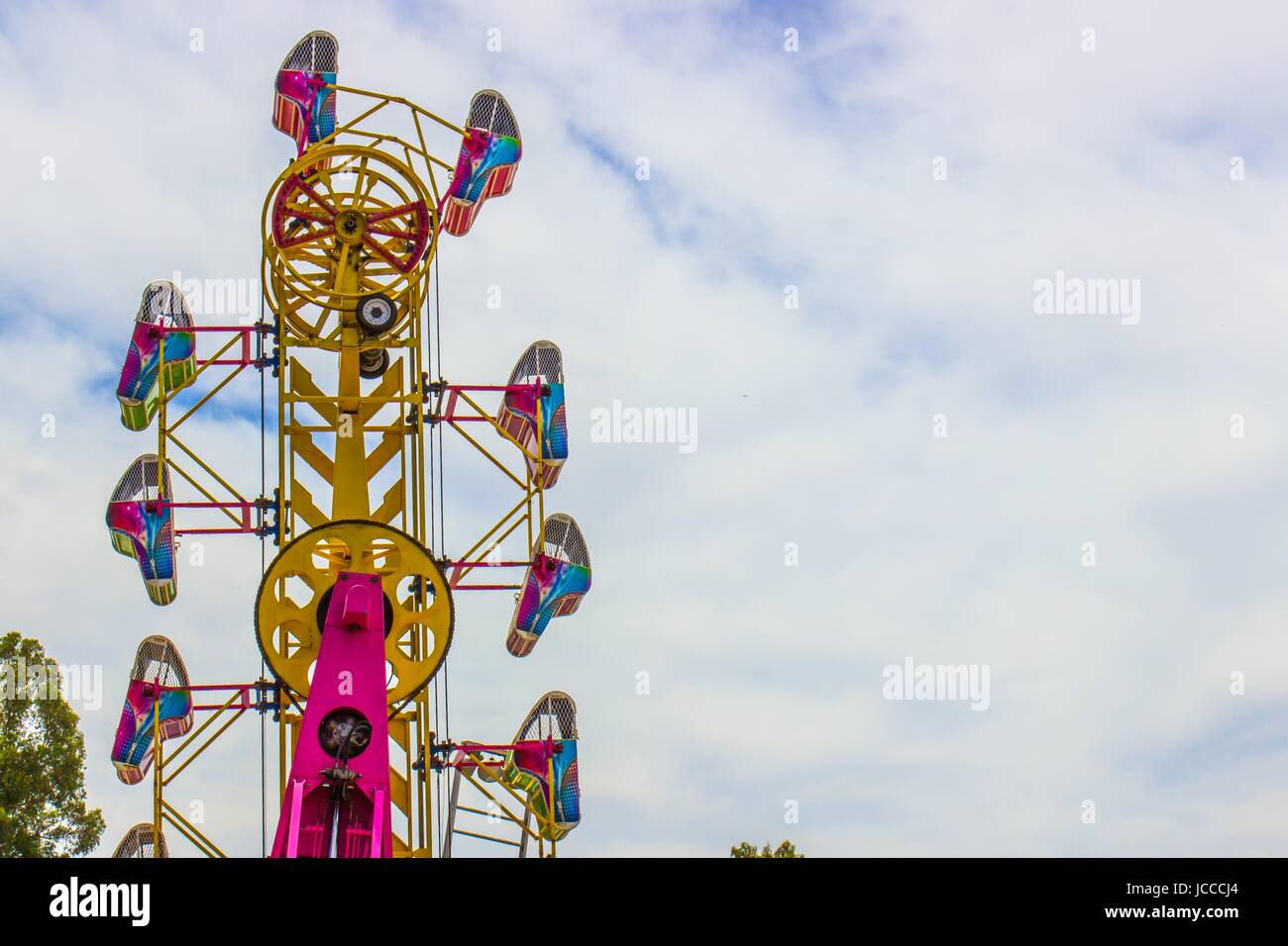 Amusement Ride With Metal Cages At Local County Fair Stock Photo - Alamy